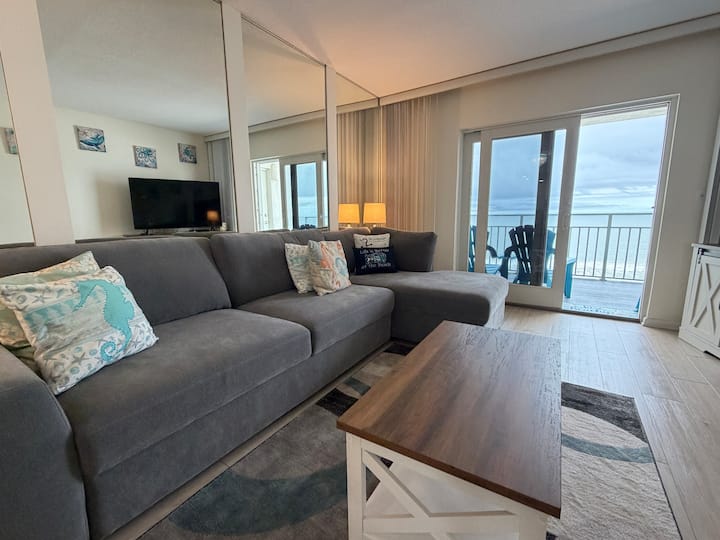 Sunrise View Beachfront Condo - New Smyrna Beach, FL