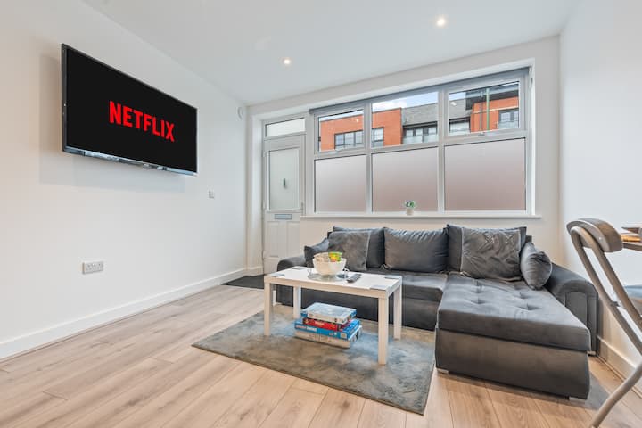 City Centre 2br Apt.|sleeps 6 |Parking|wifi |Arena - Nottingham