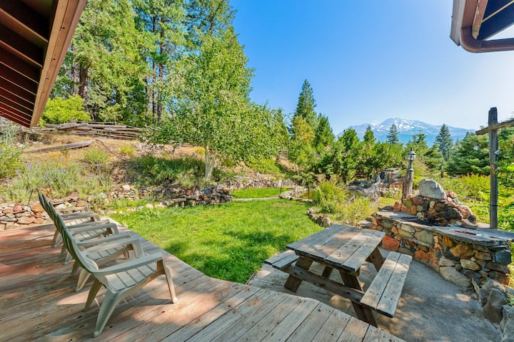 Stargazer Chalet In Mount Shasta - Mount Shasta, CA