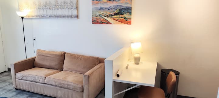 M Comfortable 1 Bedroom Central Washer Dryer - Paradise, NV