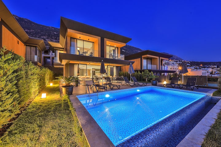 Kalkan Kızıltaş'ta Deniz Manzaralı 6 Kişilik Villa - Kalkan