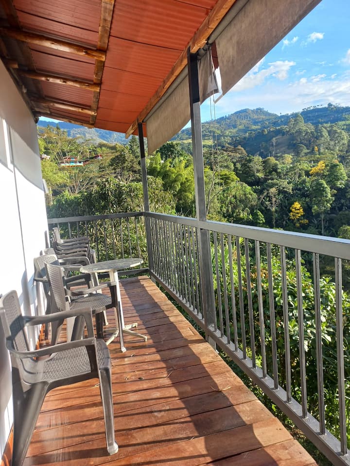 Alojamiento Los Juanes - Jardín