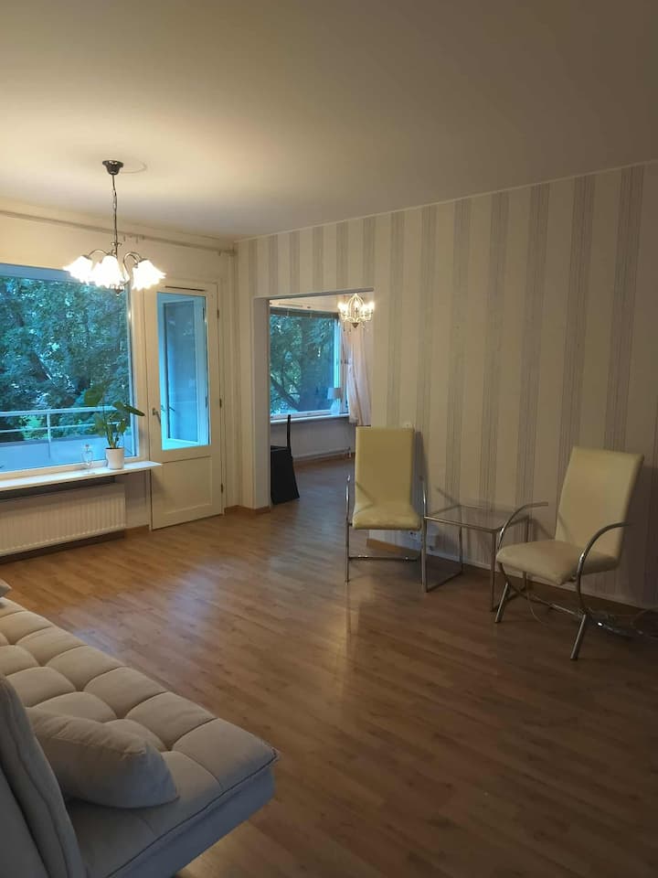 Tilava Huoneisto Isolle Ryhmälle - Helsinki