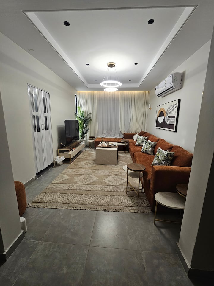 شقة بغرفة نوم وصالة ودخول ذكي - Jeddah