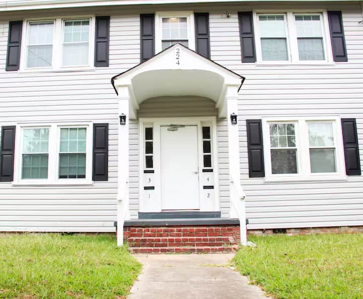 Ships Cabin #4 - Portsmouth, VA