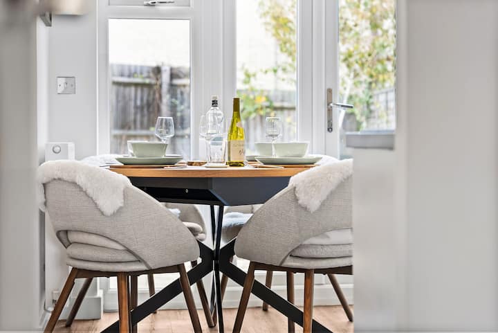 Foxden House - Cosy Home In Bourton-on-the-water - Bourton-on-the-Water