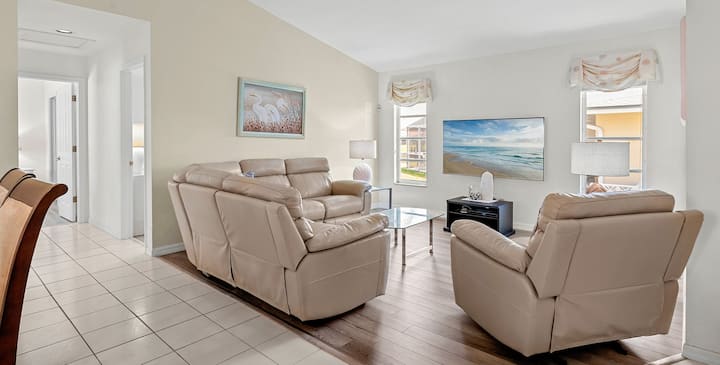 Vacation Home With A Pool/boat Dock/prime Location - Florida