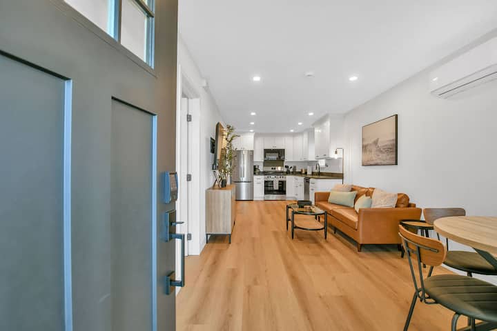 Brand New Modern Bungalow Retreat - Benicia, CA