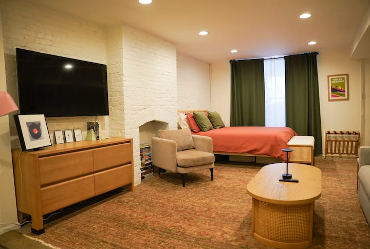 Freshly Updated Heights Studio | Easy Nyc Access - Jersey City, NJ