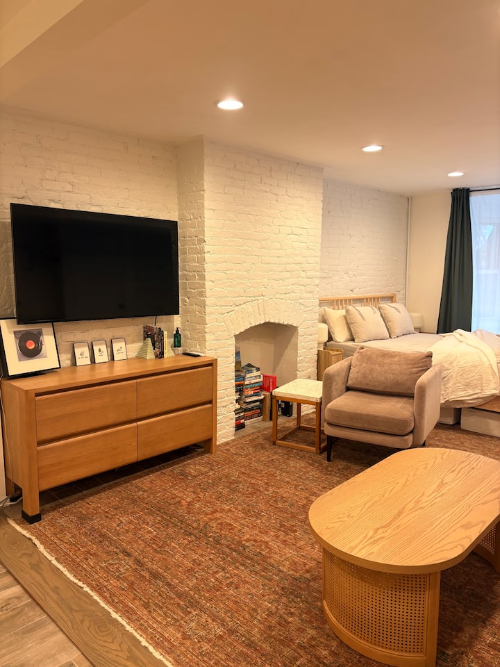 Freshly Updated Heights Studio | Easy Nyc Access - Jersey City, NJ
