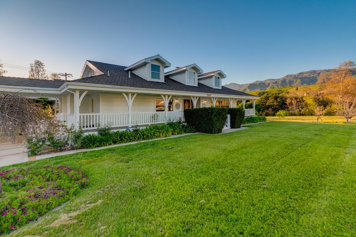Serene Ojai Farmhouse-sacred Topa Topa Views - Ojai, CA