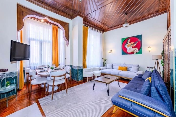 Central, Ottoman House,7br,7bath,7ac Triplex@ - İstanbul