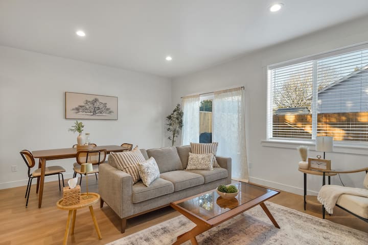 Luxury Home In Salem Or, Minutes To Downtown! - Salem, OR
