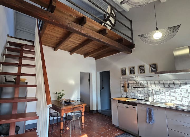 Cozy And Bright Nest Near To The Center - Ferrara