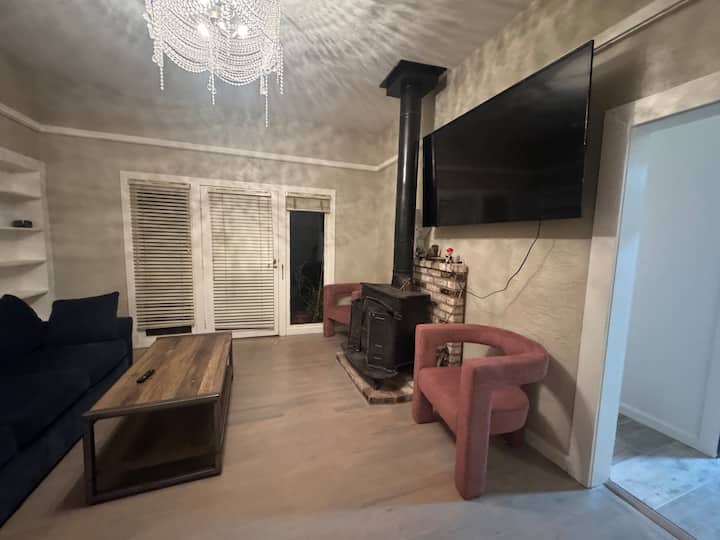Remodeled 2br Creekside Retreat - San Rafael, CA