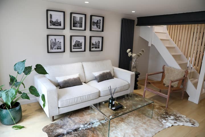Stylish Studio Flat | Central Manchester Access - Rochdale