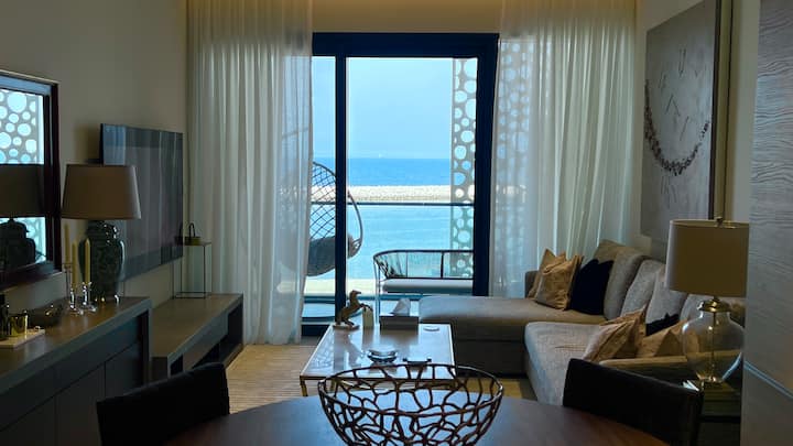Luxurious Ocean View Apartment (Marina Access) - Muscat