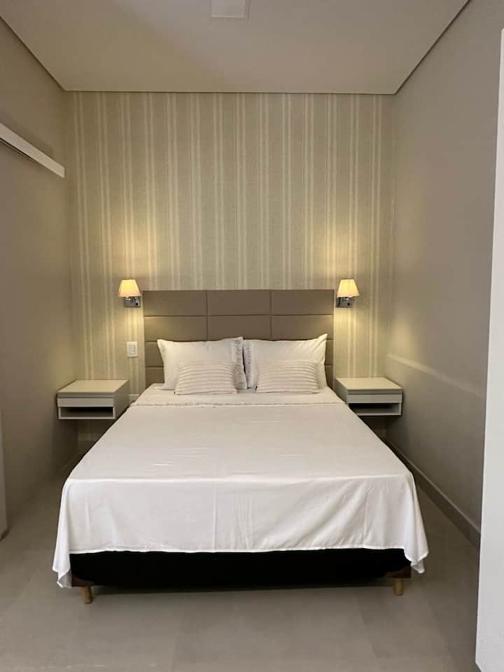 Apto Studio Completo + A/c + Garagem (D) - Mato Grosso (estado)