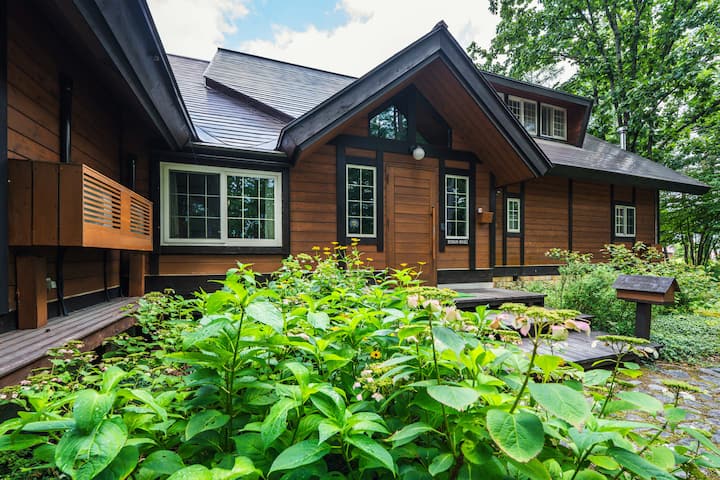 Ringo Lodge Hakuba | Triple Room W/ Private Toilet - Hakuba