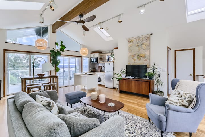 Cozy Studio Above Columbia River - Vancouver, WA