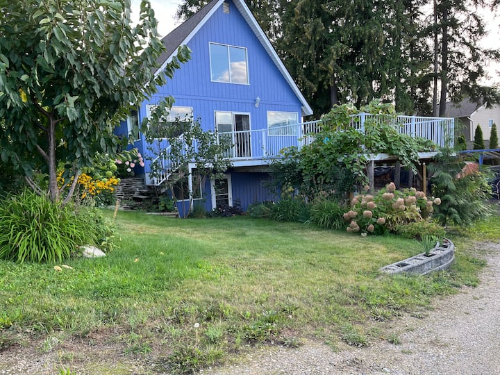 Comfortable Quiet Walk-in Suite - Salmon Arm