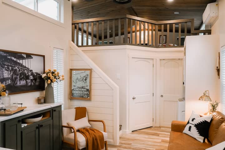 The Tiny At Milano | Rural Comfort Near Cs - Milano, TX