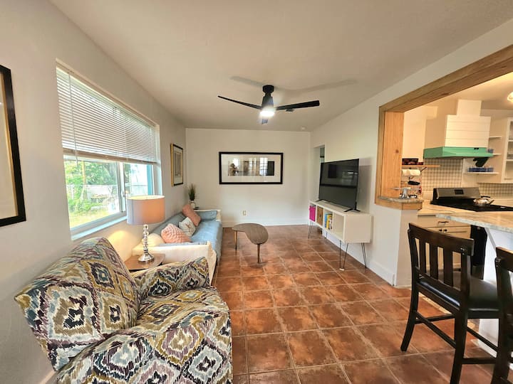 Cottage On The Park - Gainesville, FL