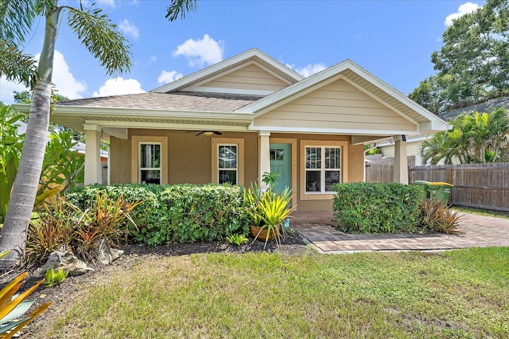 Sarasota Bungalow | Mins To Lido Beach & Downtown - Sarasota, FL