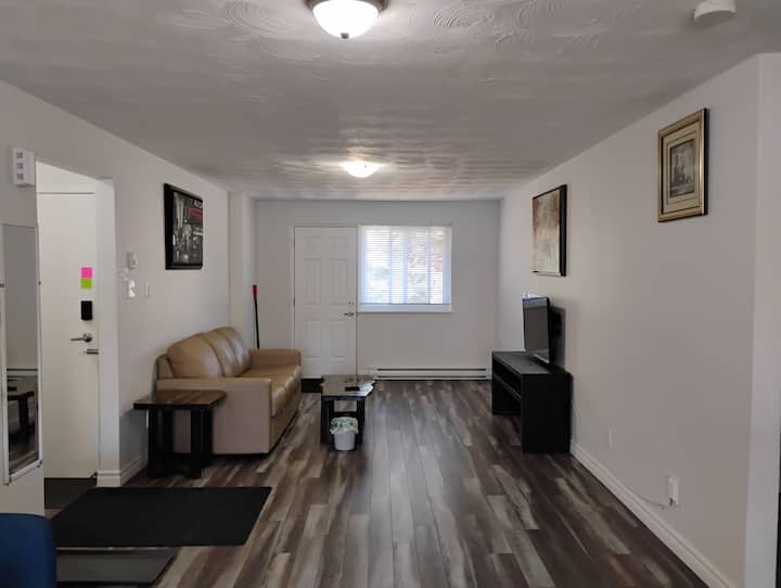 Your Own Apartment (1 Or 2 Bedroom) - Hawkesbury