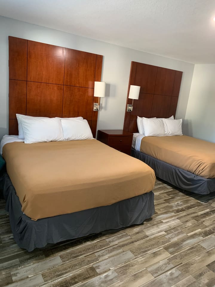Newly Remodeled Hotel. Unit 1 - Fernandina Beach, FL