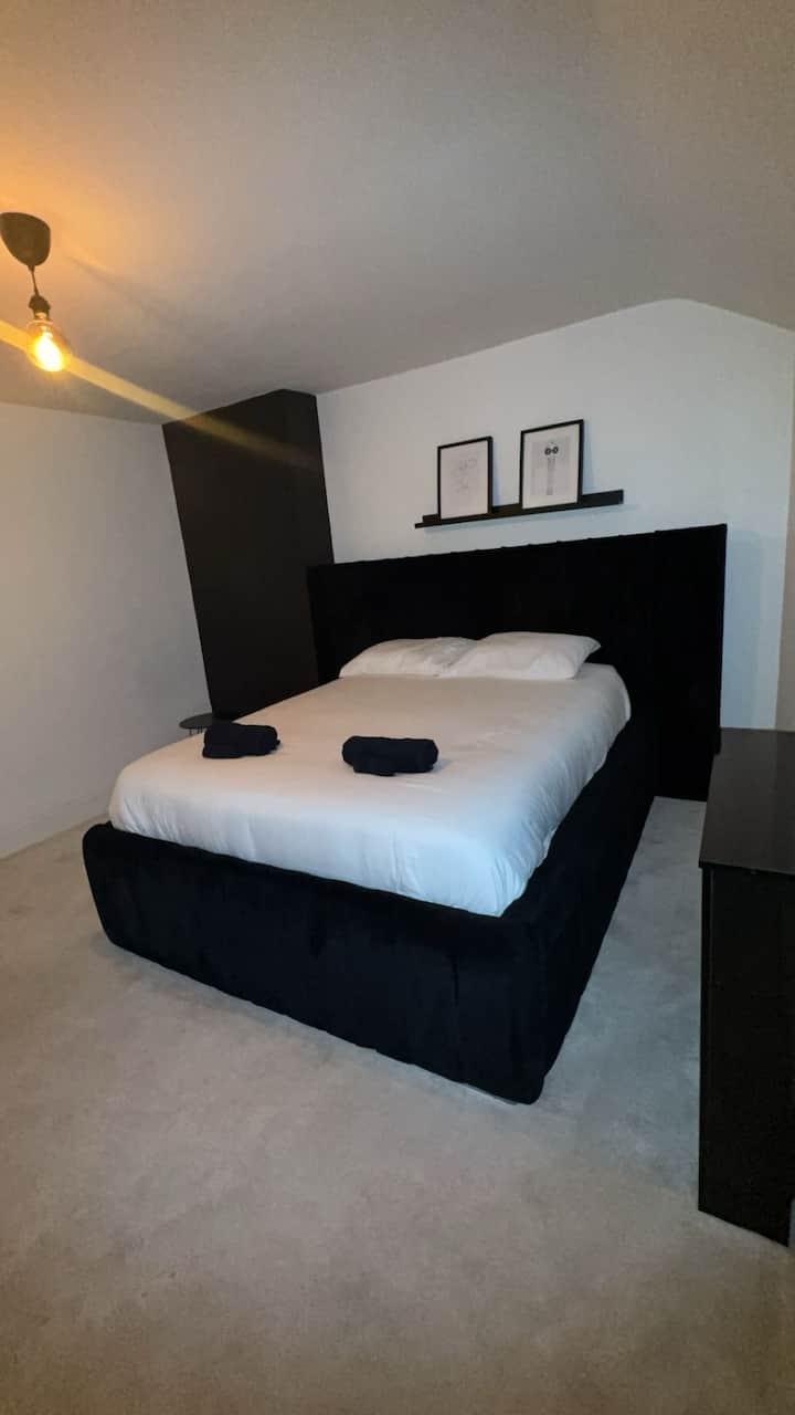 Mi Casa Su Casa - Leeds