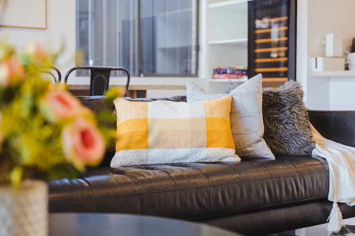 Stylish Family Home 2 Story 4b/3b Free Parking - Adelaide