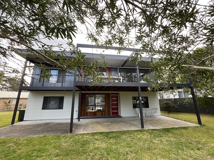 Broulee Beach Break - Tomakin