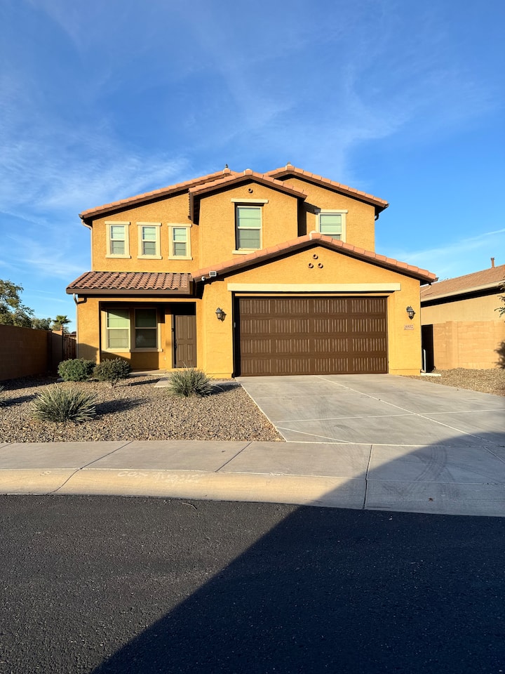 Phoenix Luxury | Westgate | Near Statefarm Stadium - Glendale, AZ