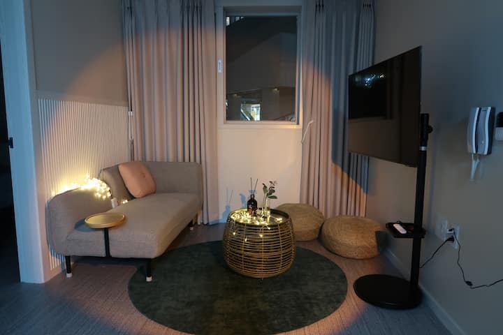 Rodem House 4)#홍대#연남#연희#신촌#명동#서울역#신축#모든ott가능
#무료주차 - Seoul