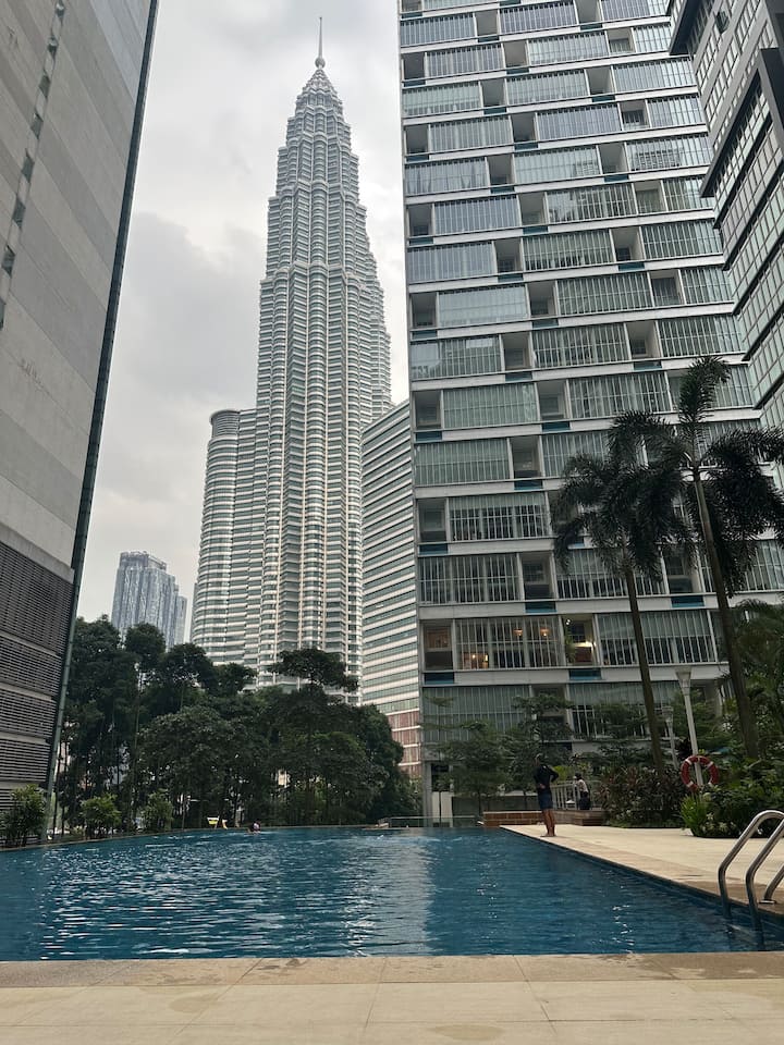 Klcc Marc Residence By Az Line
Room With Projector - Malasia