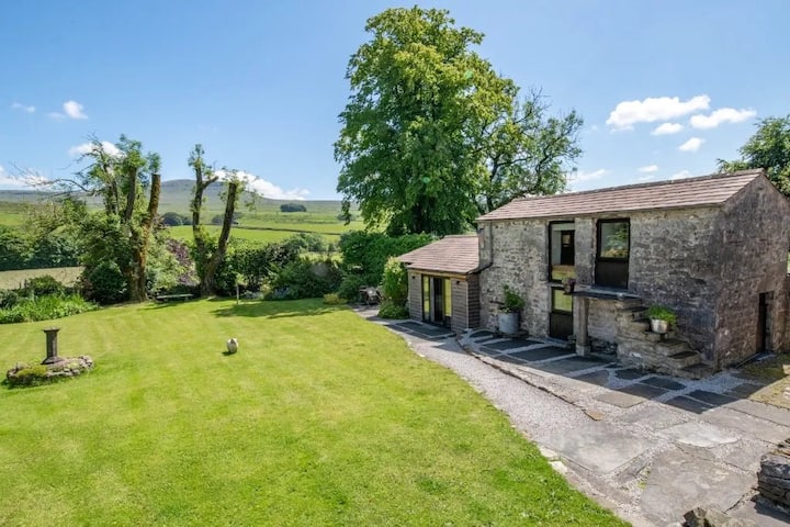 Self-contained Converted Barn - Settle