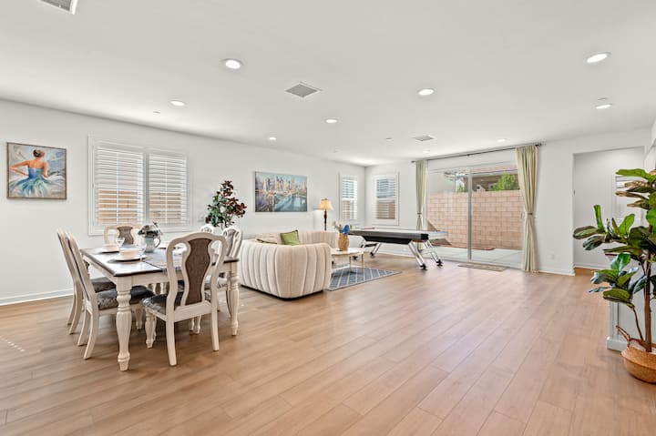 6br/4ba/new/8beds/2tvs/near Victoria/near Highway - Rancho Cucamonga, CA