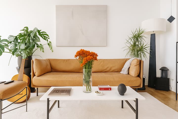 Luxury In Hollywood • 5 Stars With Ev Charging - Banc of California Stadium