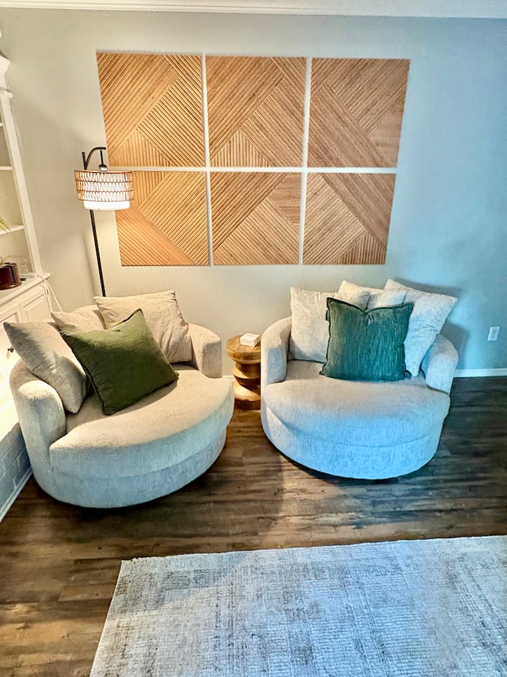 Updated Home By Oc With 2 King Beds - Edmond, OK