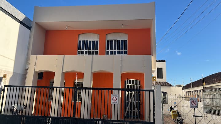 Apartamento 1 Andar, Amplo. - Vitória da Conquista