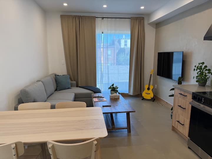 Private And Quiet Laneway House - Toronto
