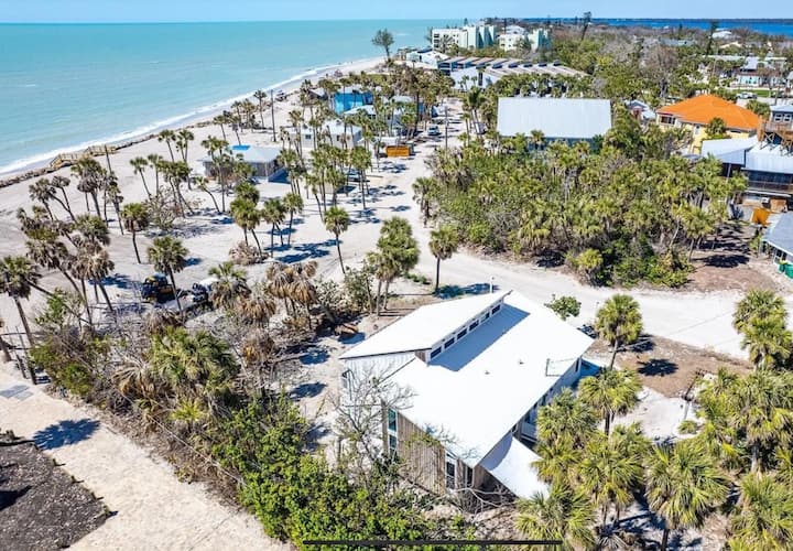 Castadiva-a Gorgeous Gulf Coast Beach Home! - Manasota Key, FL