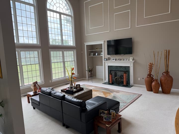 Spacious Home At 41 Deer Path - Princeton, NJ