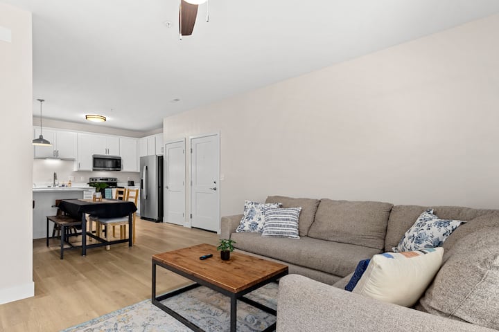 A Delightful Apartment Near Grand Prairie - 皮奧裡亞