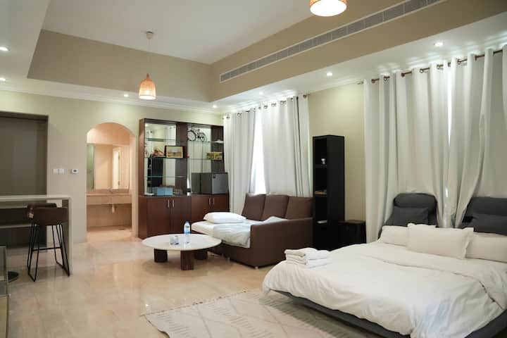 Elegant, Central And Spacious Home For 4 - Dubái