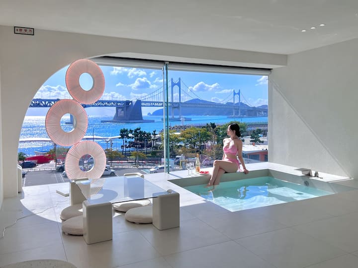 [New오픈특가] / 여운  / 간단조식제공 / 자쿠지무료 / 와인1병제공 /  광안대교뷰 - 釜山