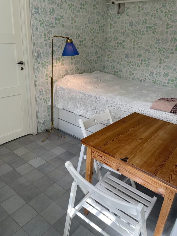 Rum I Trevligt Villaområde - Stockholm