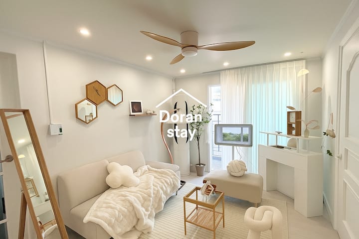 [합법숙소 Open Sale] 홍대 연남 프리미엄 4룸•3욕실+야외테라스+짐보관•호텔침구 - Séoul