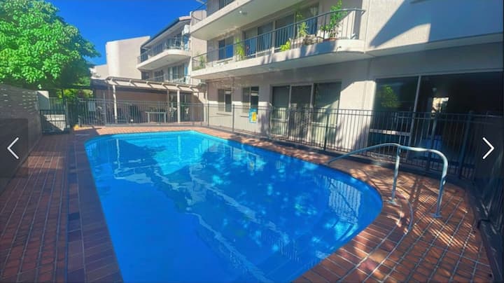 Torquay 2br Apartment On Esplanade - Hervey Bay